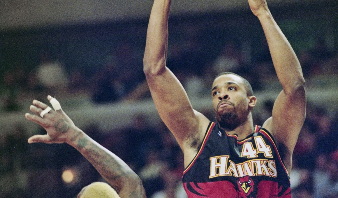 Alan Henderson Net Worth in 2023 - Wiki, Age, Weight and Height ...