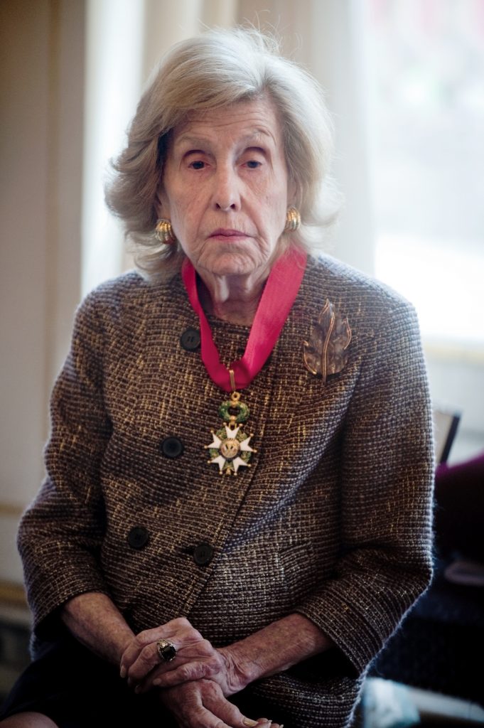 Anne Cox Chambers Net Worth - Wiki, Age, Weight and Height ...