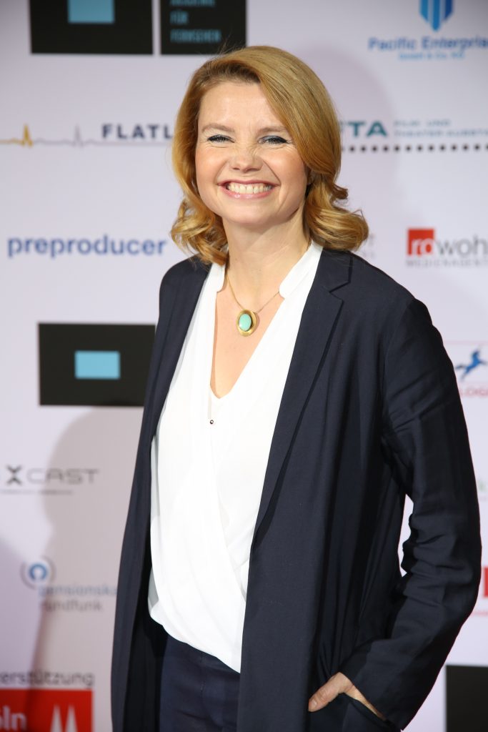 Annette Frier Net Worth in 2023 - Wiki, Age, Weight and Height ...