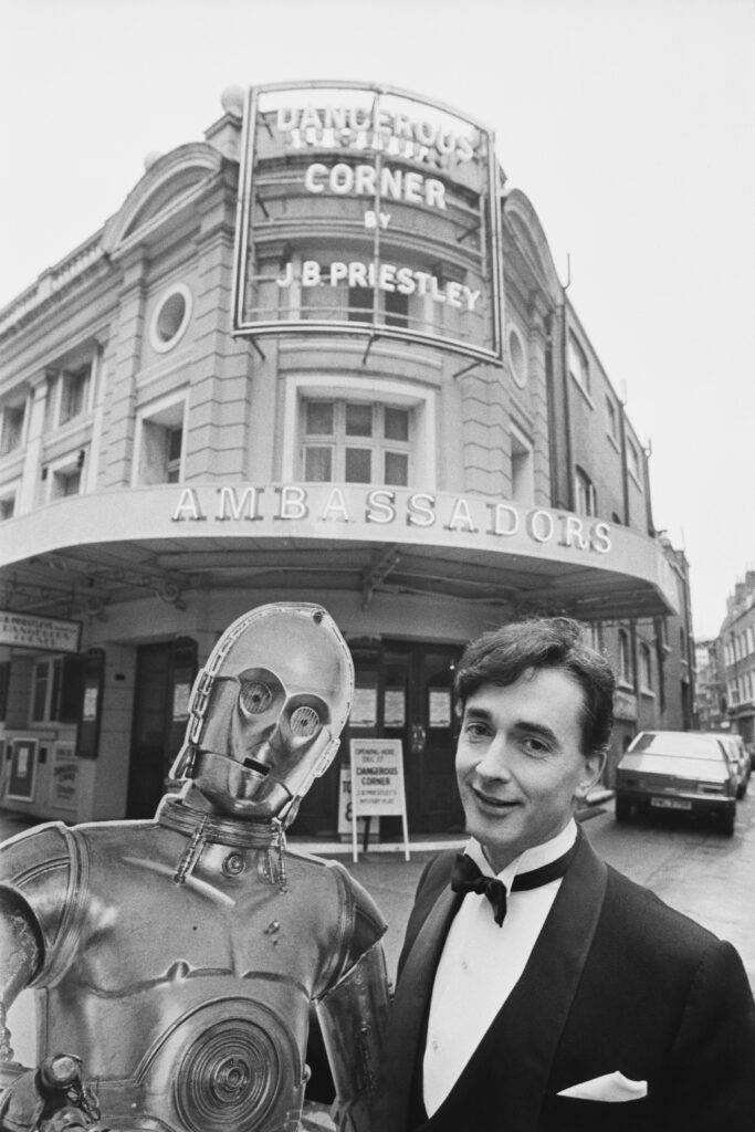 Anthony Daniels Net Worth - Wiki, Age, Weight and Height, Relationships ...