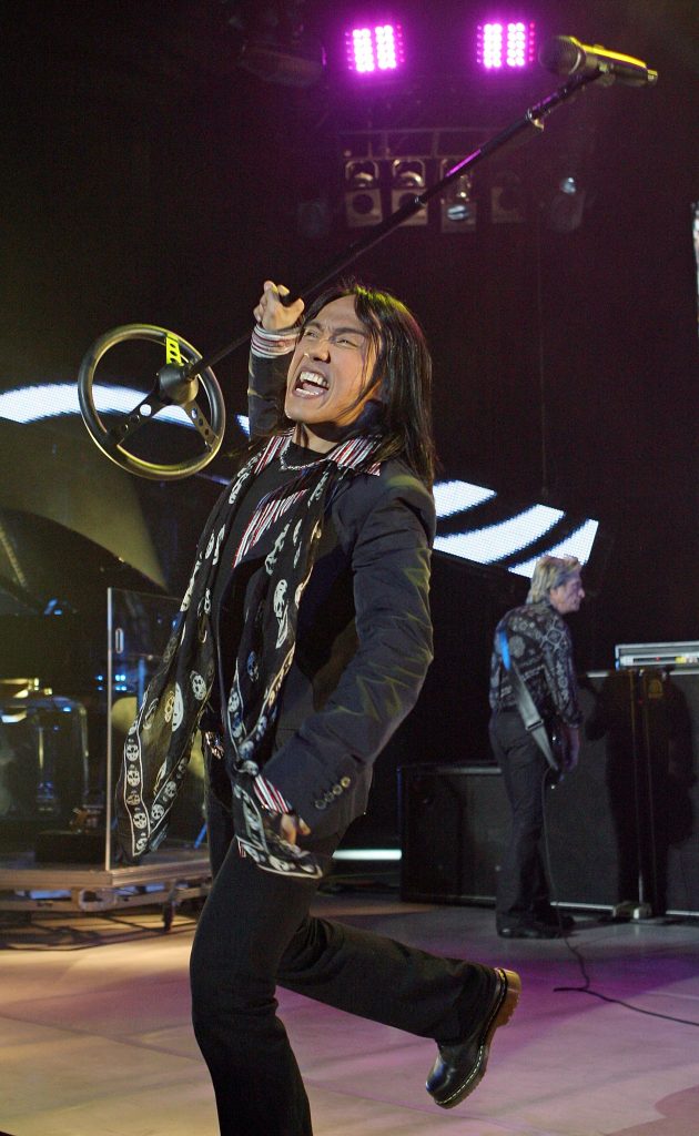 Arnel Pineda Net Worth - Wiki, Age, Weight and Height, Relationships ...