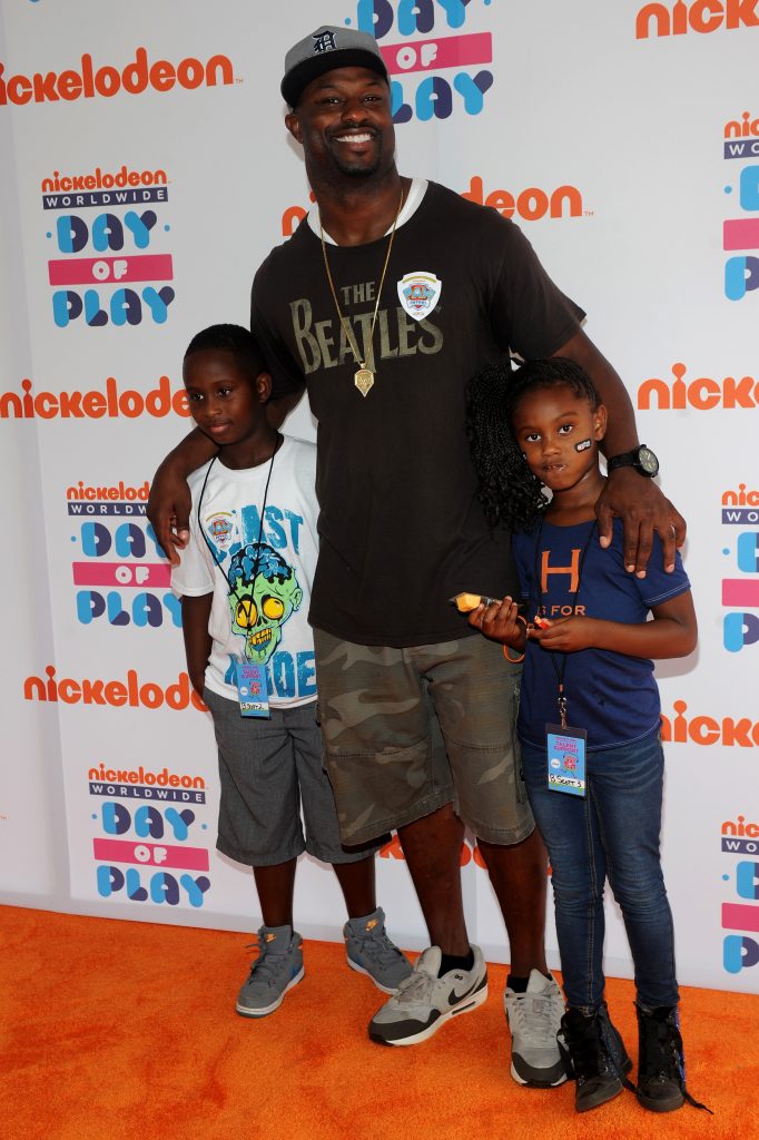 Bart Scott Net Worth - Wiki, Age, Weight and Height, Relationships ...