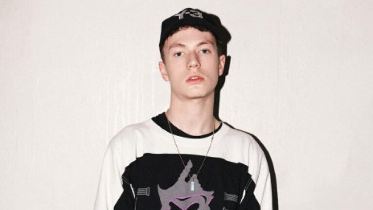 Bladee Net Worth - Wiki, Age, Weight and Height, Relationships, Family ...