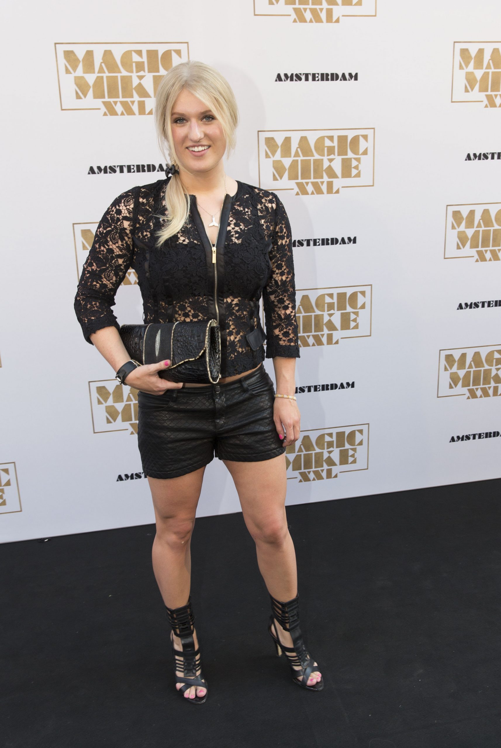 Britt Dekker Net Worth in 2023 - Wiki, Age, Weight and Height ...