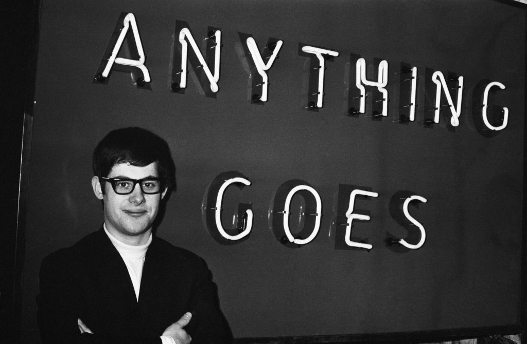 Cameron Mackintosh Net Worth - Wiki, Age, Weight and Height ...