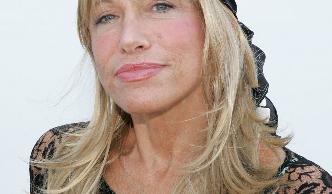 Carly Simon Net Worth in 2023 - Wiki, Age, Weight and Height ...