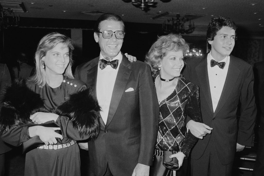 Catherine Oxenberg Net Worth - Wiki, Age, Weight and Height ...