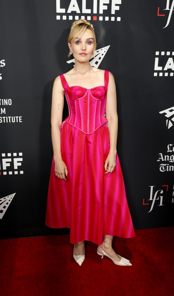 Chloe Fineman Net Worth in 2023 - Wiki, Age, Weight and Height ...