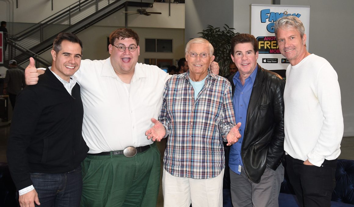 Chris DeWolfe Net Worth in 2024 - Wiki, Age, Weight and Height ...