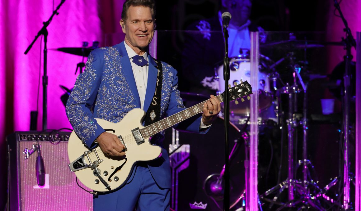 Chris Isaak Net Worth in 2023 - Wiki, Age, Weight and Height ...