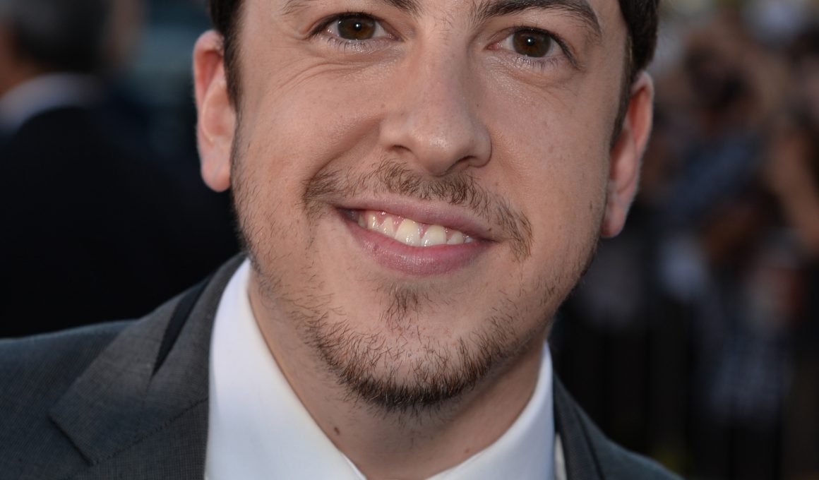 Christopher Mintz-Plasse Net Worth in 2023 - Wiki, Age, Weight and ...