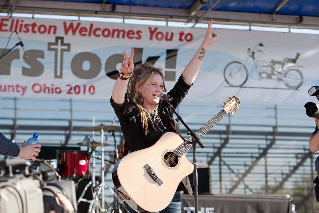 Crystal Bowersox Net Worth - Wiki, Age, Weight and Height ...