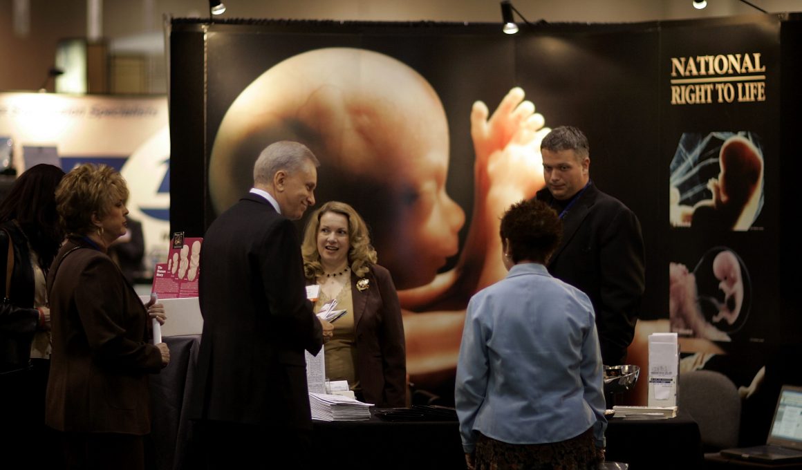 Derek Jones Net Worth in 2023 - Wiki, Age, Weight and Height ...