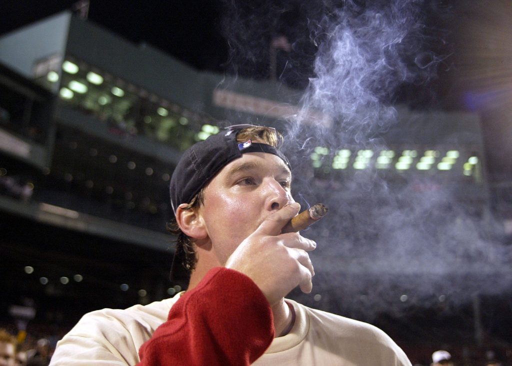 Derek Lowe Net Worth - Wiki, Age, Weight and Height, Relationships, Family, and More - Luxlux