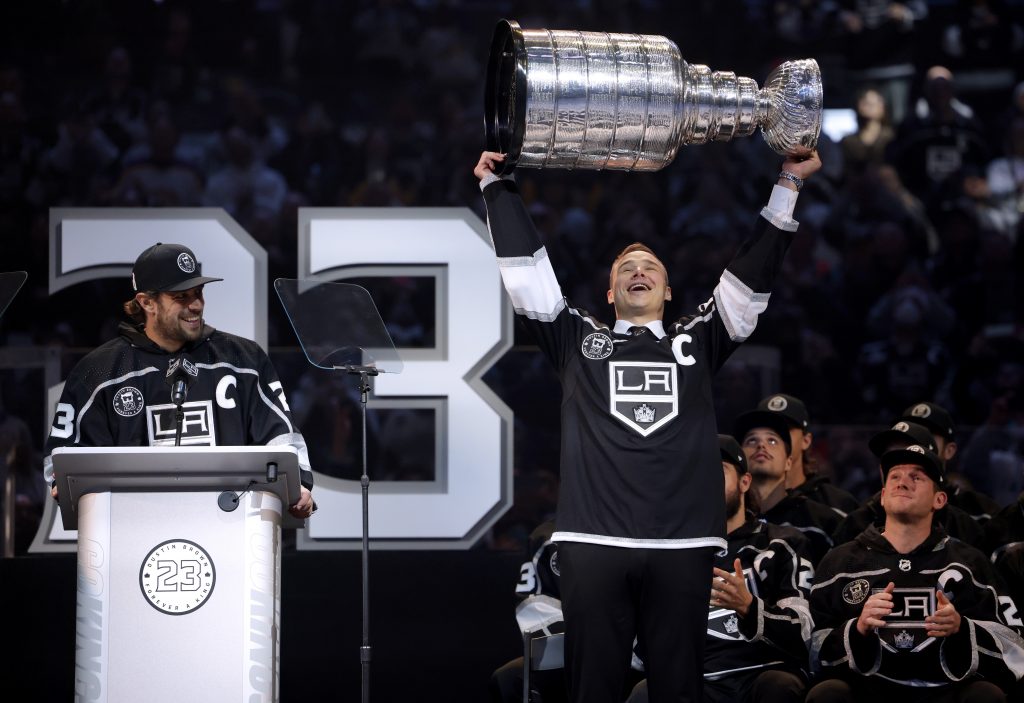 Dustin Brown Net Worth - Wiki, Age, Weight and Height, Relationships ...