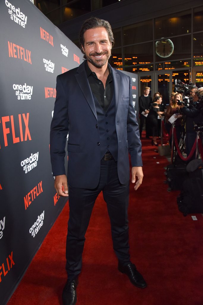 Ed Quinn Net Worth - Wiki, Age, Weight and Height, Relationships ...