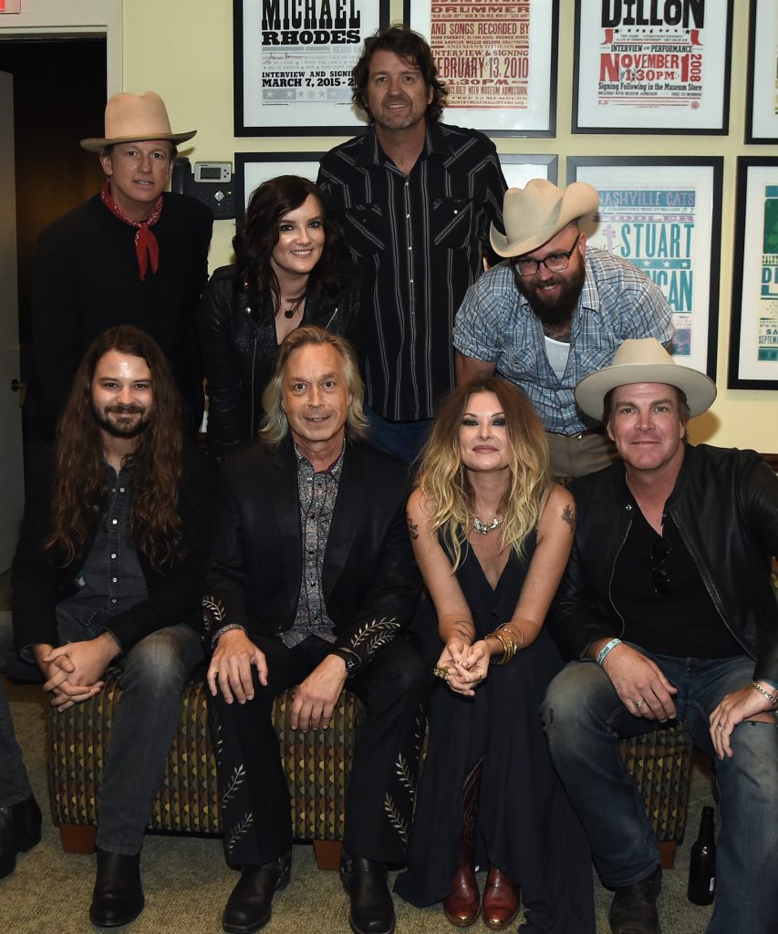 Elizabeth Cook Net Worth - Wiki, Age, Weight and Height, Relationships ...