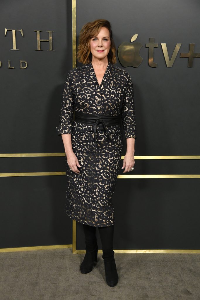 Elizabeth Perkins Net Worth in 2023 - Wiki, Age, Weight and Height ...