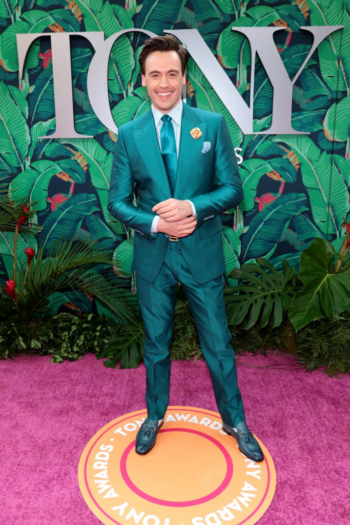 Erich Bergen Net Worth - Wiki, Age, Weight and Height, Relationships ...