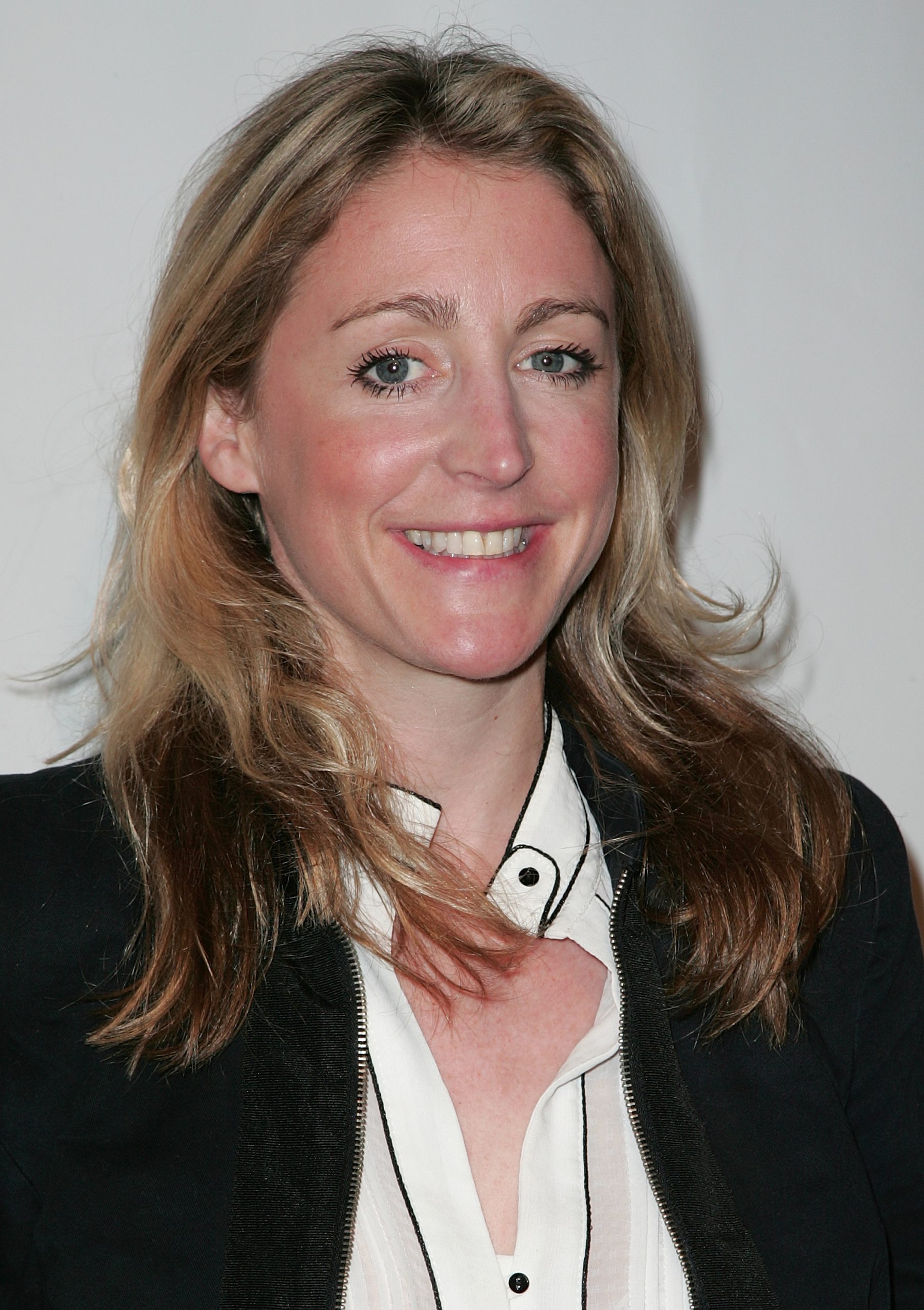 Flora Montgomery Net Worth in 2023 - Wiki, Age, Weight and Height ...