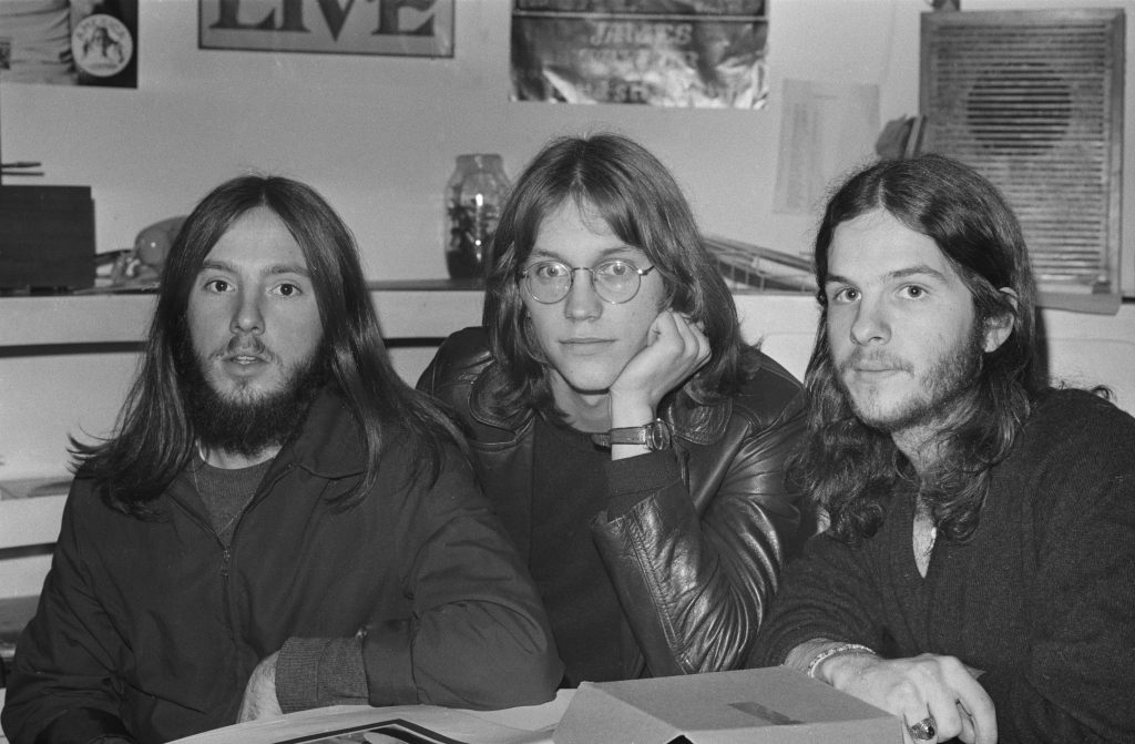 Gerry Beckley Net Worth - Wiki, Age, Weight and Height, Relationships ...