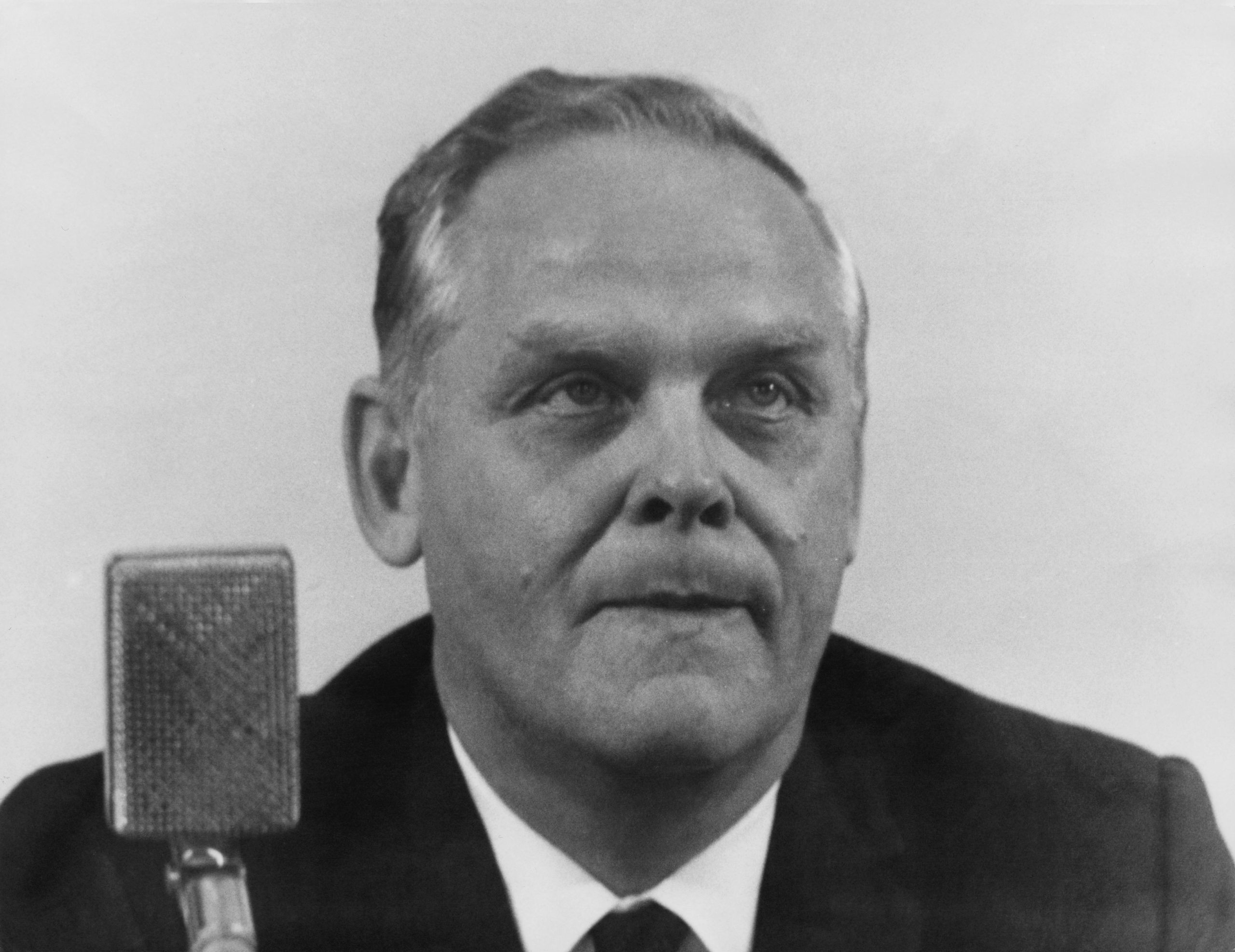 Gus Hall Net Worth in 2023 - Wiki, Age, Weight and Height, Relationships, Family, and More - Luxlux