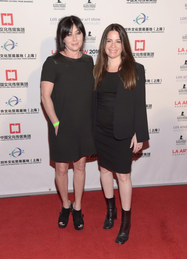 Holly Marie Combs Net Worth - Wiki, Age, Weight and Height ...