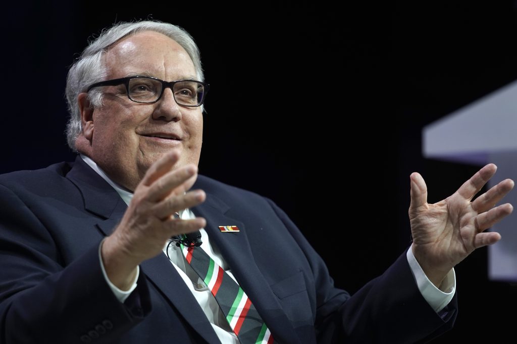 Howard Buffett Net Worth - Wiki, Age, Weight and Height, Relationships ...