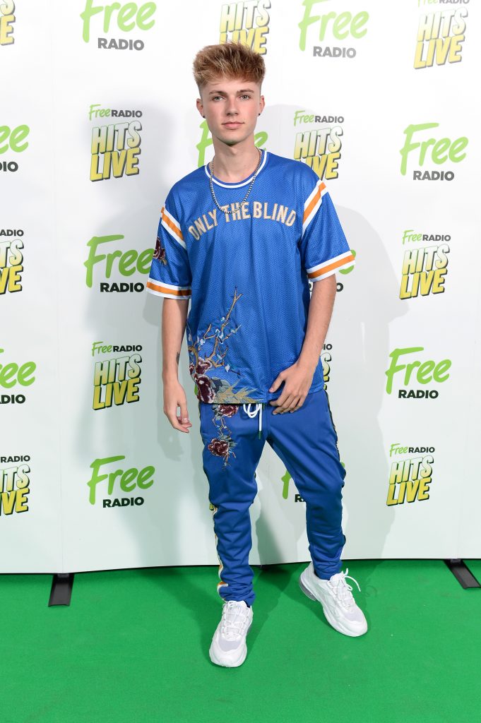 Hrvy Net Worth - Wiki, Age, Weight and Height, Relationships, Family ...