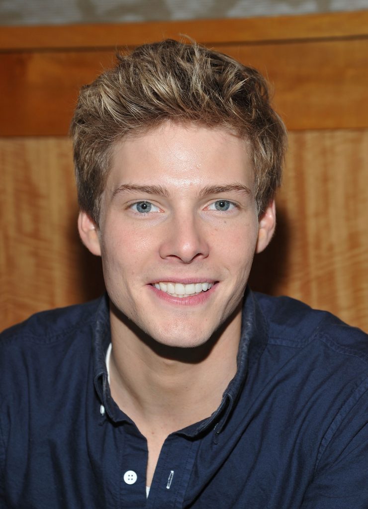Hunter Parrish Net Worth - Wiki, Age, Weight and Height, Relationships ...