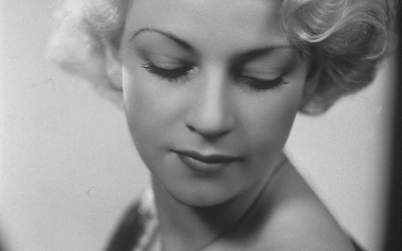 IZA Net Worth - Wiki, Age, Weight and Height, Relationships, Family ...