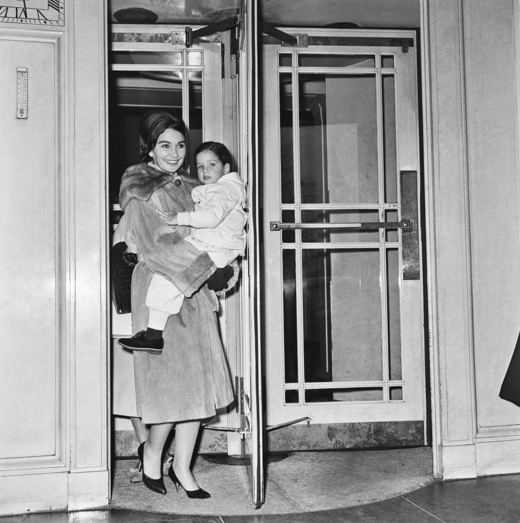 Jean Simmons Net Worth - Wiki, Age, Weight and Height, Relationships ...