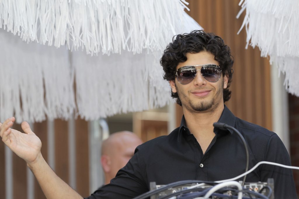 Jesus Luz Net Worth - Wiki, Age, Weight and Height, Relationships ...