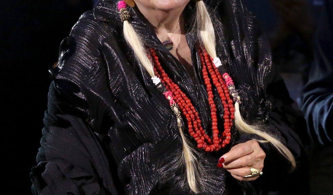 Joni Mitchell Net Worth in 2023 - Wiki, Age, Weight and Height ...