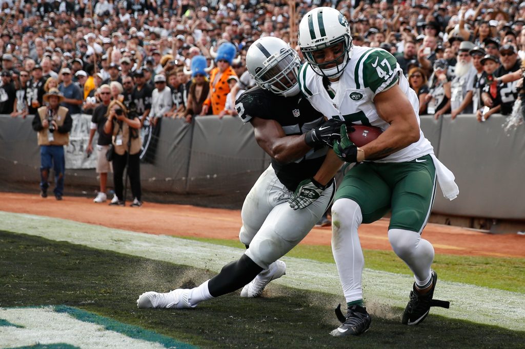 Kellen Davis Net Worth - Wiki, Age, Weight and Height, Relationships, Family, and More - Luxlux