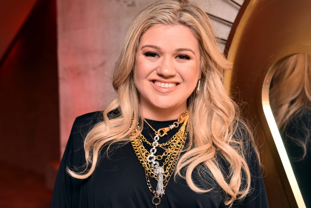 Kelly Clarkson Net Worth - Wiki, Age, Weight and Height, Relationships ...