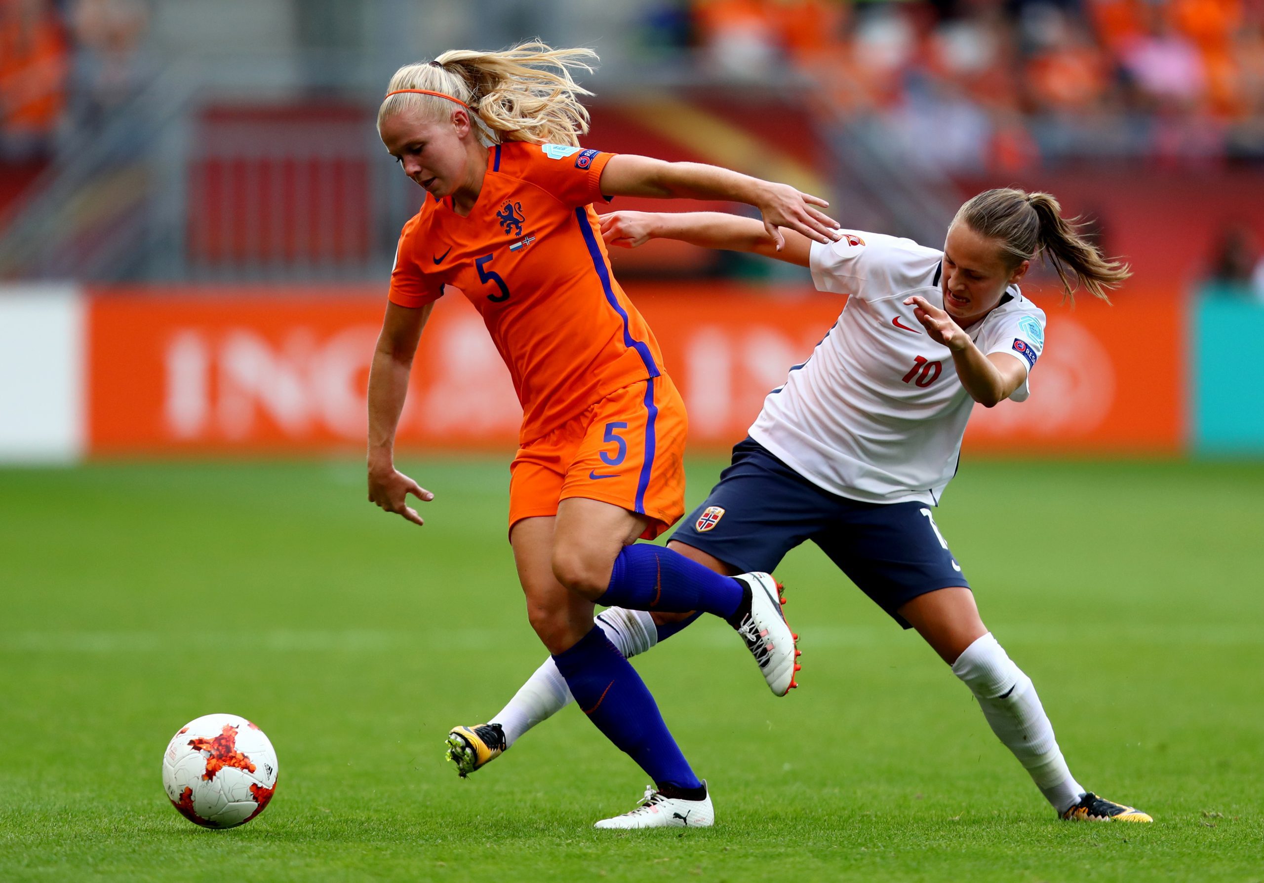 Kika van Es Net Worth in 2023 - Wiki, Age, Weight and Height ...