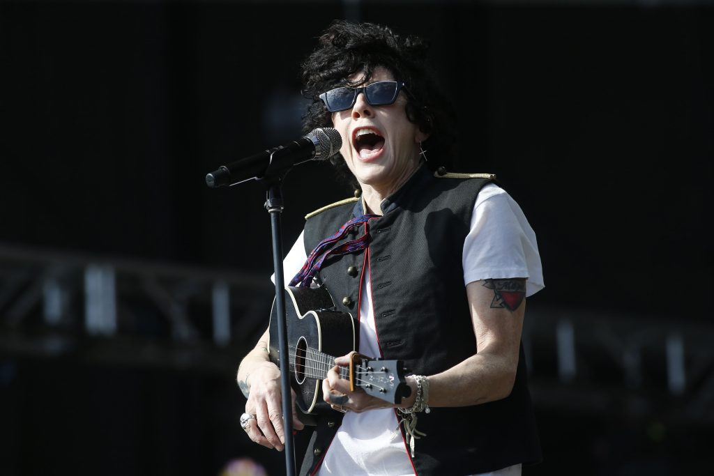 LP Net Worth - Wiki, Age, Weight and Height, Relationships, Family, and ...