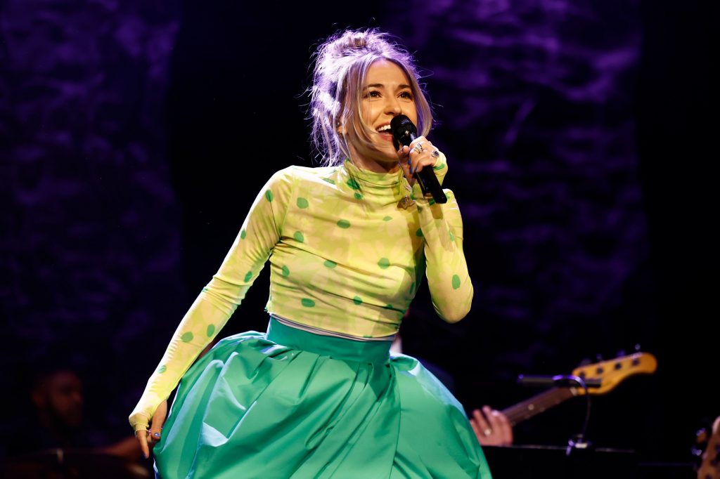Lauren Daigle Net Worth - Wiki, Age, Weight and Height, Relationships ...