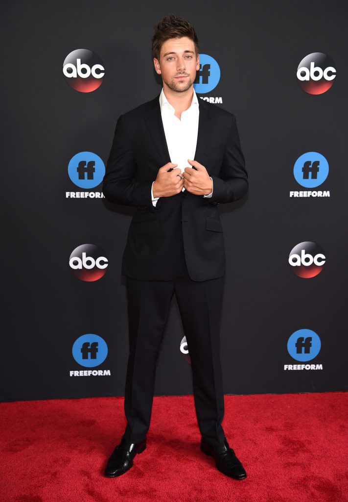 Lincoln Younes Net Worth - Wiki, Age, Weight and Height, Relationships ...