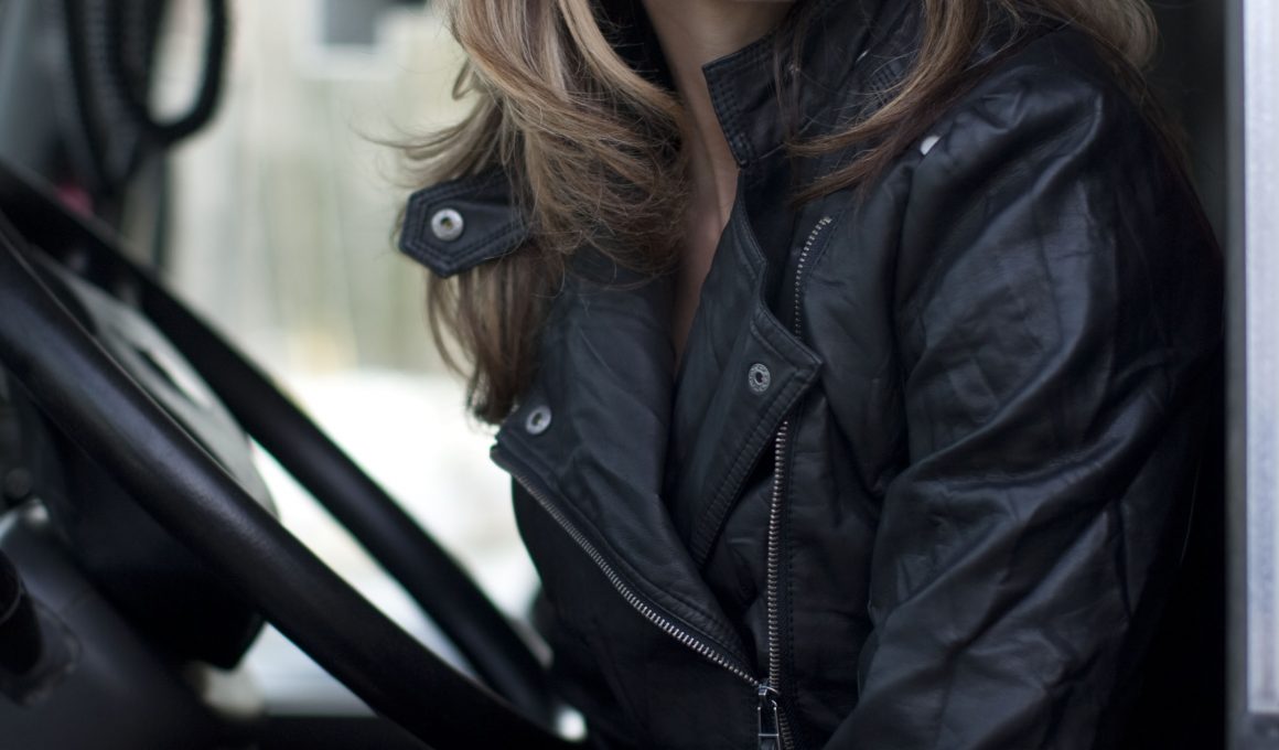 Lisa Kelly Net Worth in 2024 - Wiki, Age, Weight and Height ...