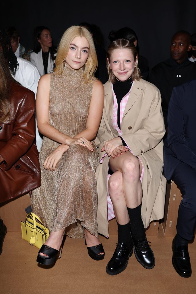 Lorde Net Worth in 2023 - Wiki, Age, Weight and Height, Relationships ...