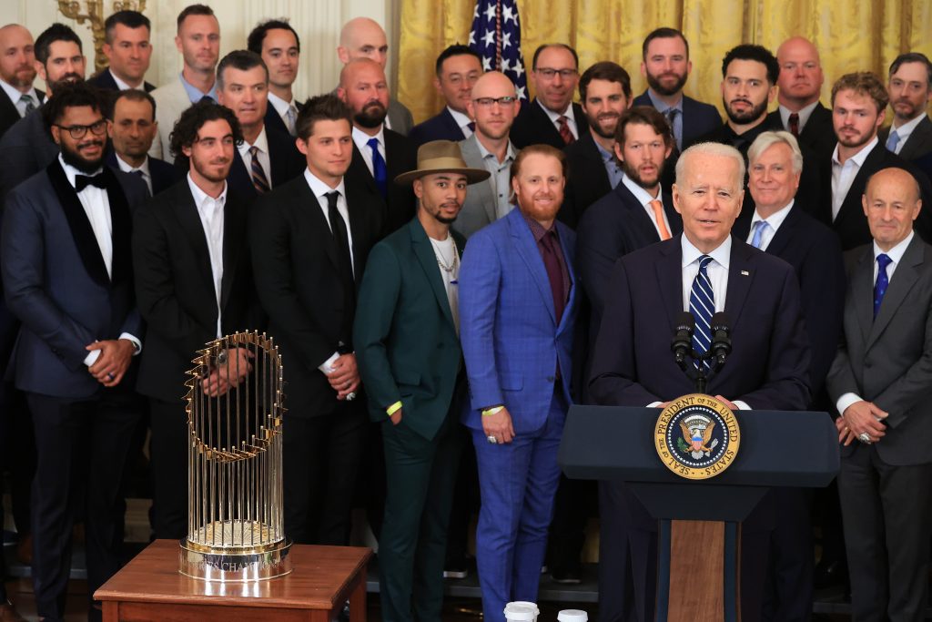 Mark Walter Net Worth - Wiki, Age, Weight and Height, Relationships, Family, and More - Luxlux