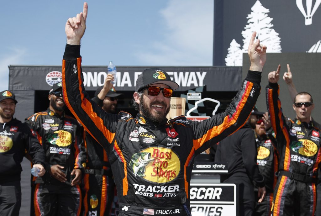 Martin Truex Jr Net Worth - Wiki, Age, Weight and Height, Relationships ...