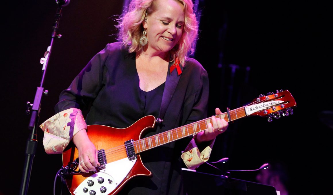 Mary Chapin Carpenter Net Worth in 2023 - Wiki, Age, Weight and Height ...