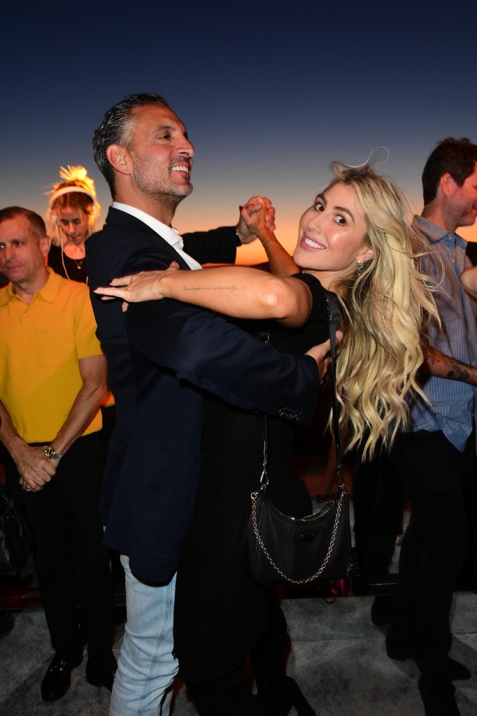 Mauricio Umansky Net Worth - Wiki, Age, Weight and Height ...