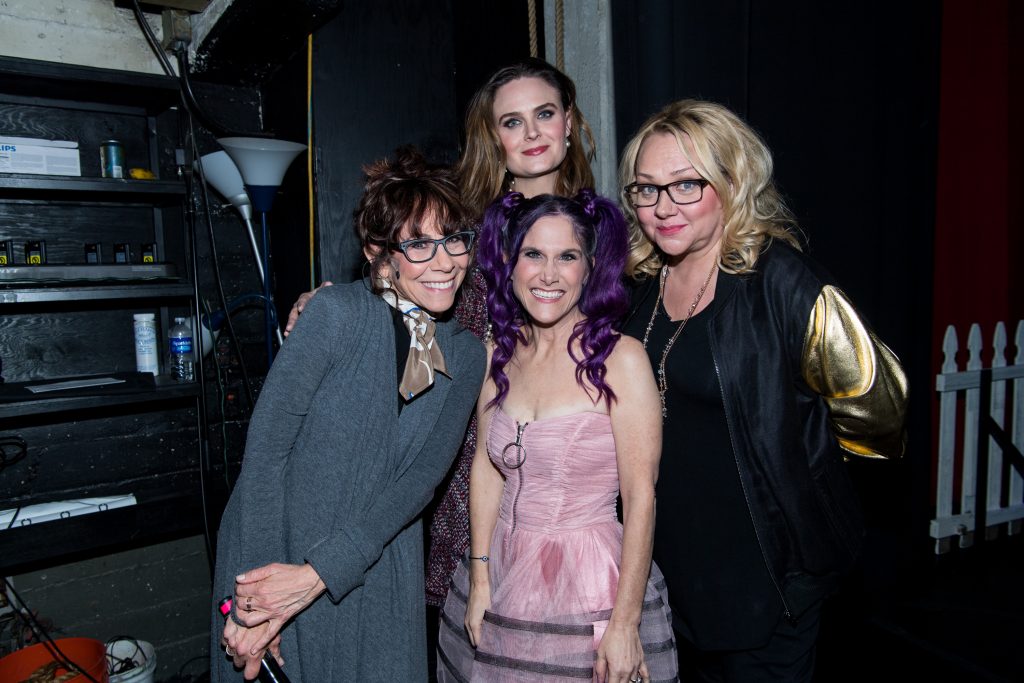 Nicole Sullivan Net Worth - Wiki, Age, Weight and Height, Relationships, Family, and More - Luxlux