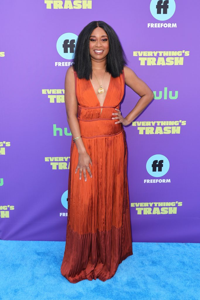 Phoebe Robinson Net Worth - Wiki, Age, Weight and Height, Relationships ...