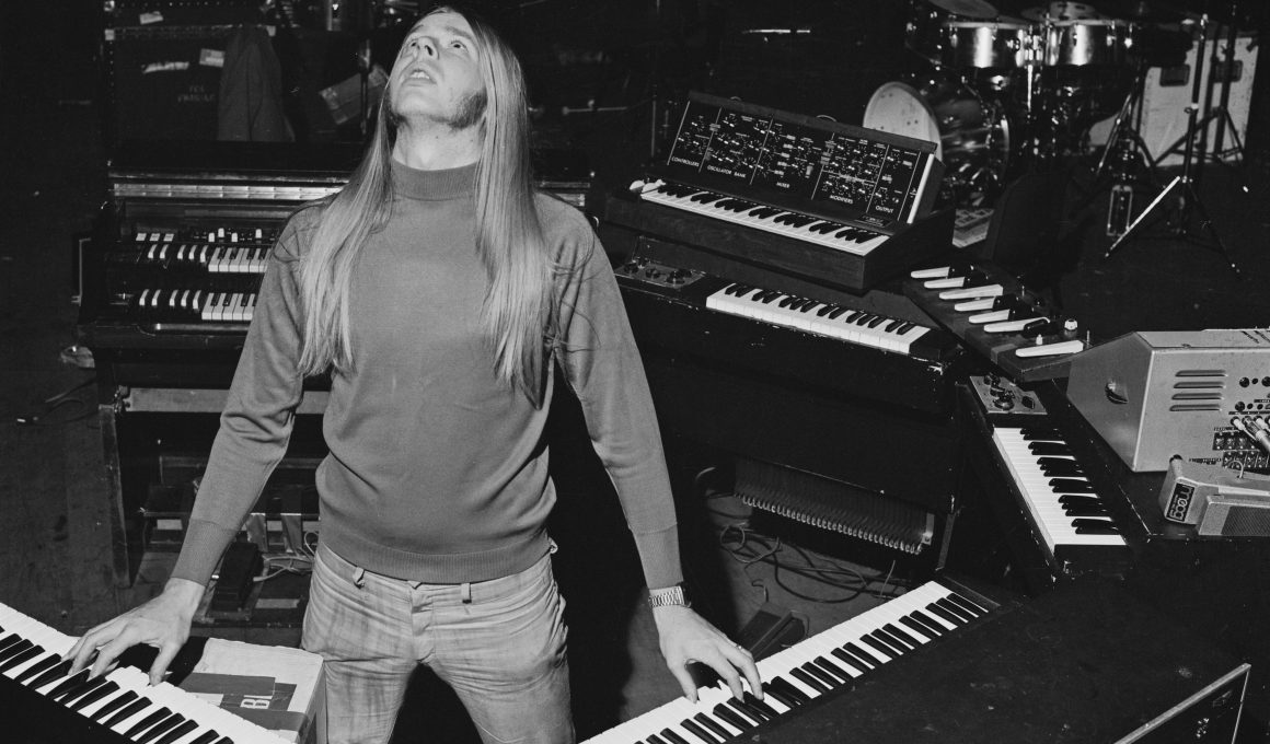 Rick Wakeman Net Worth in 2023 - Wiki, Age, Weight and Height ...