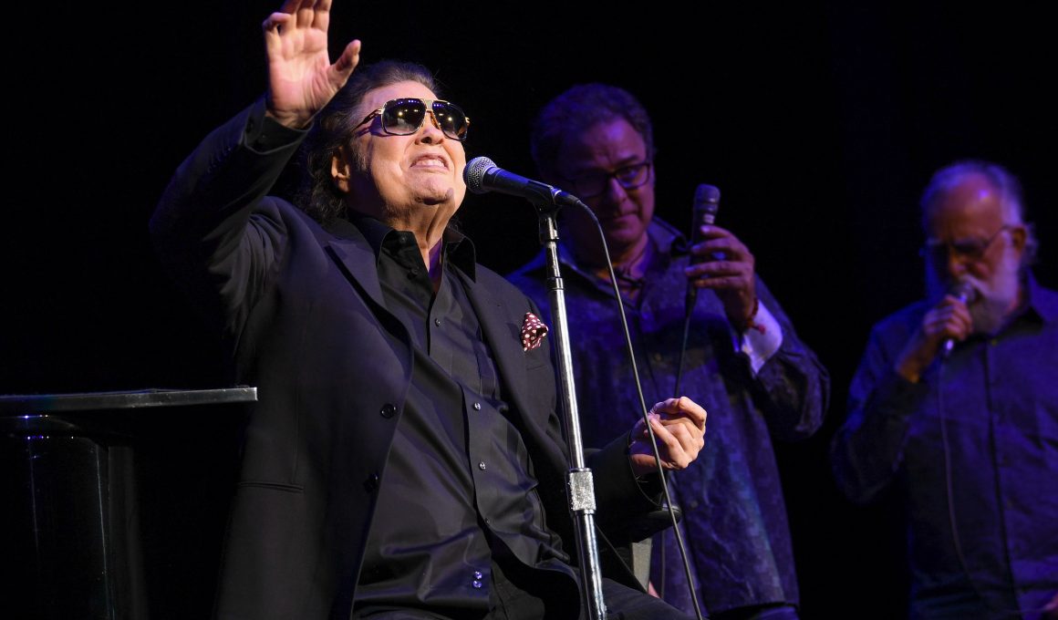 Ronnie Milsap Net Worth in 2023 - Wiki, Age, Weight and Height ...